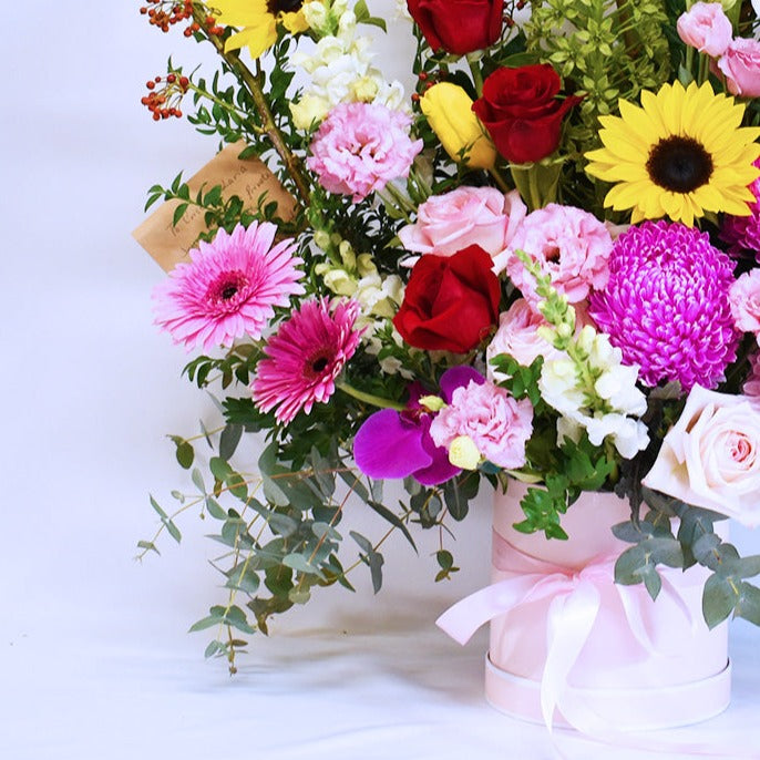 Same Day Flower Delivery - Berry Blooms Hatbox | Melissa's Florist ...
